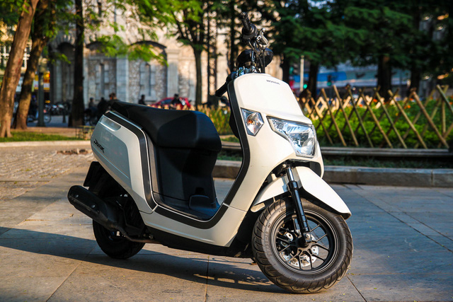Pilihan Warna baru Honda Dunk, Skutik Mungil Dari Jepang! - TerasBiker.com