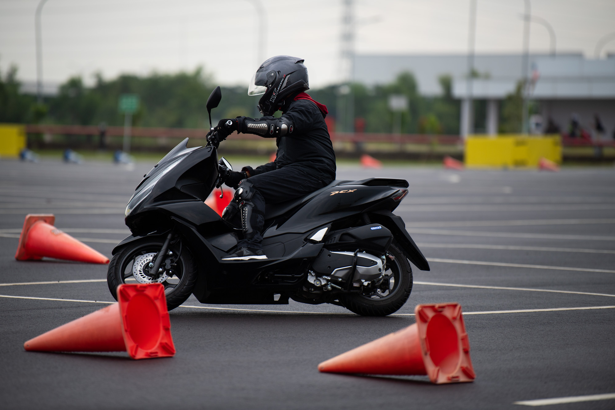 Test Ride All New Honda PCX 160, Power Naik dan Handling Makin Mantap ...