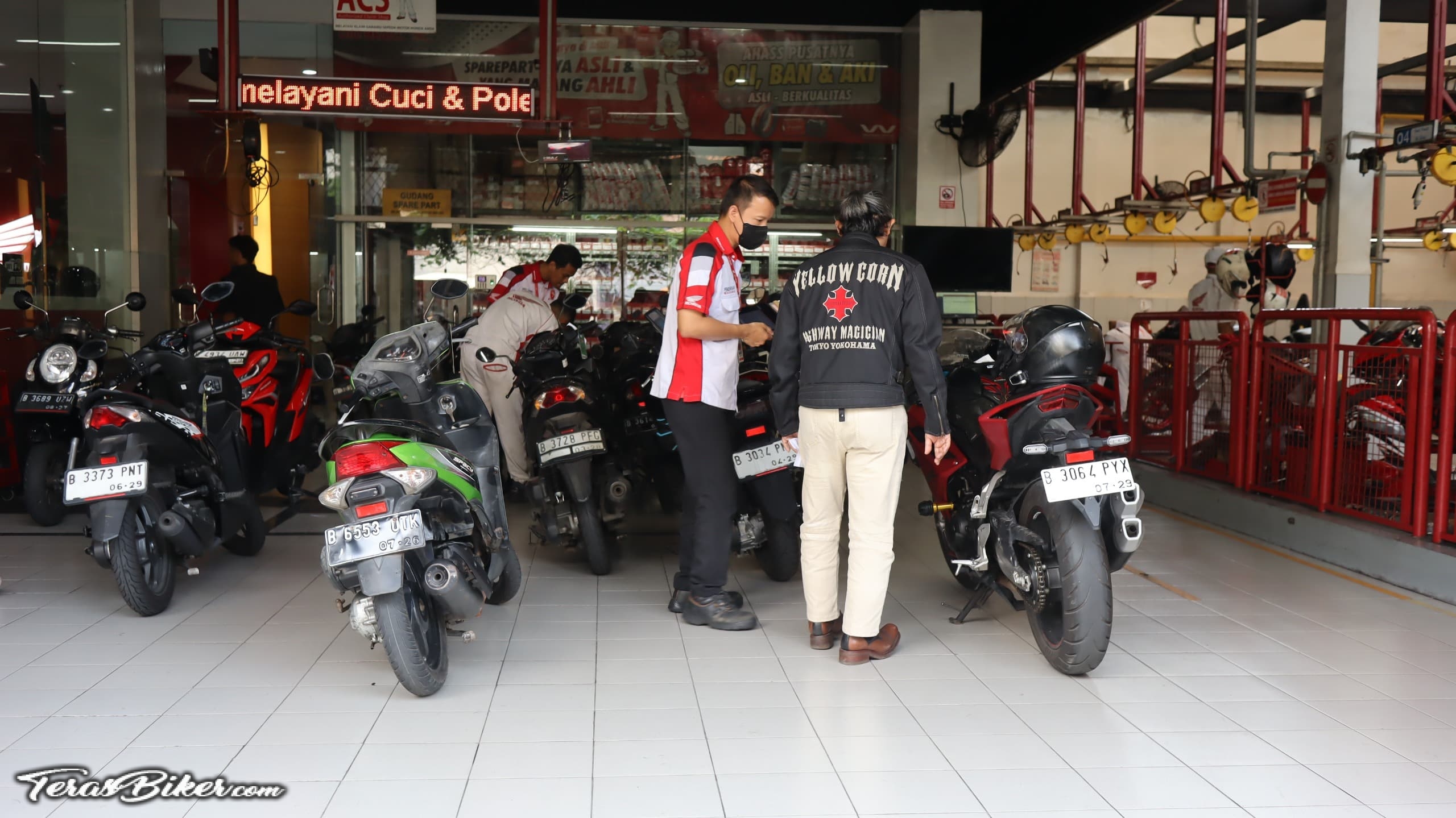 Spesial Hari Pelanggan Nasional, Konsumen Servis di AHASS Dimanjakan ...